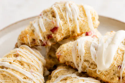 Easy Rhubarb Scones Recipe with Fresh Rhubarb